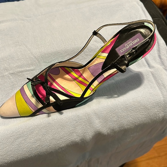 Emilio Pucci | Shoes | Original Pucci Classic Back Strap Shoe Lightly ...